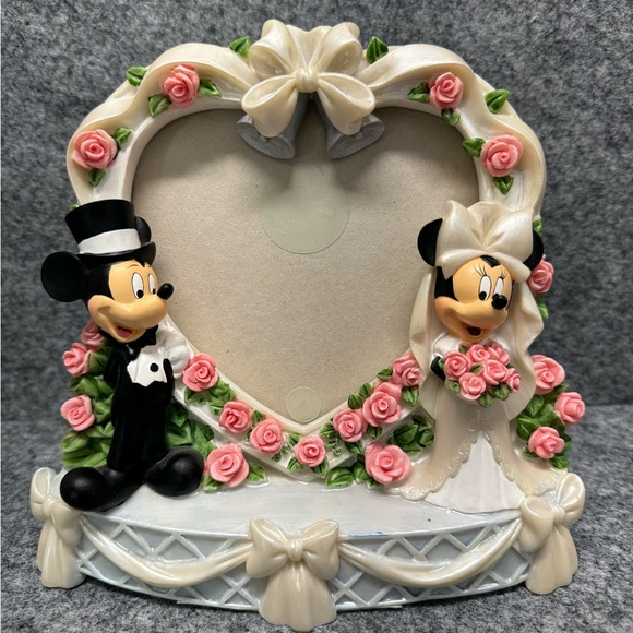 Disney | Accents | Vintage Minnie Mickey Wedding Heart Frame Disney ...